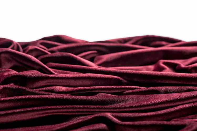 Tricot technology for high-end velour knits